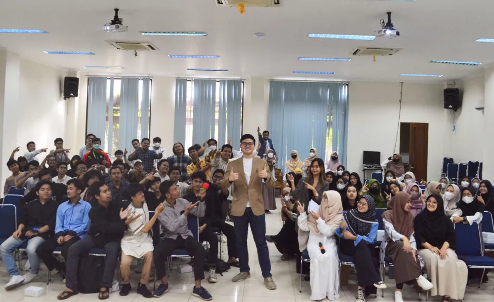 SUN (Speak Up Now) With SENADA 2023: Mengasah Kemampuan Public Speaking ...
